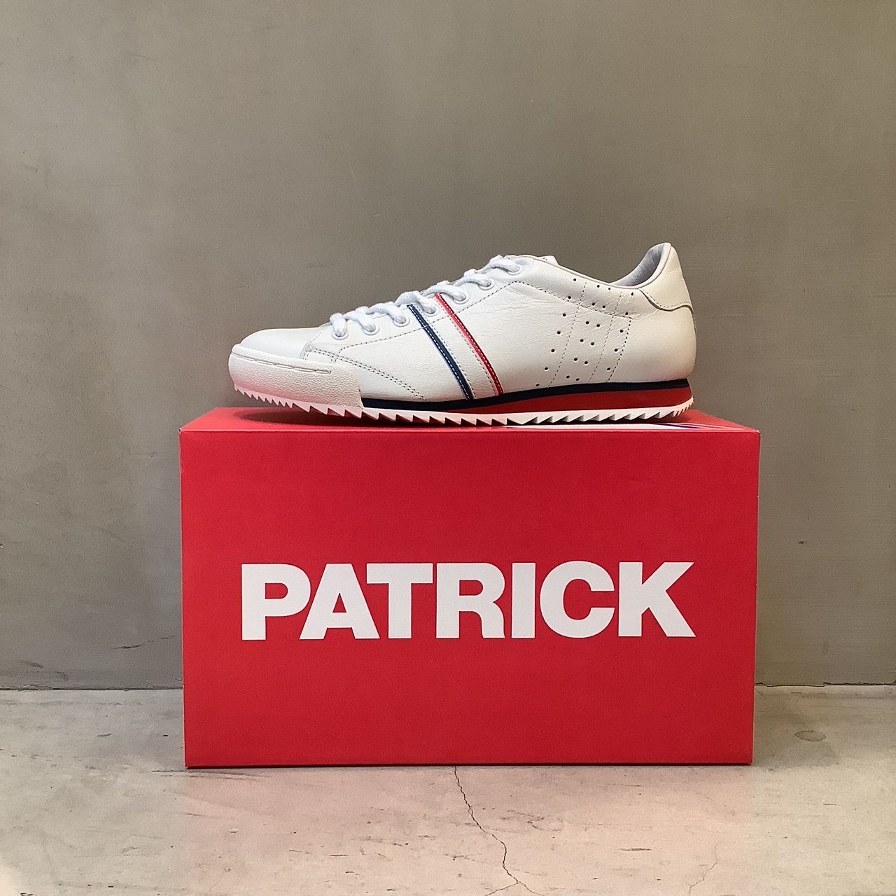 【PATRICK】春にむけて★ホワイトレザー... | WASH たまプラーザテラス店 | WASH | 銀座ワシントン靴店 公式ショップブログ