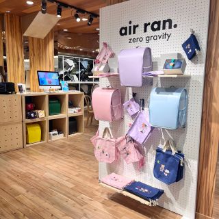 ＜新宿伊勢丹＞air ran. POP-UP スタート！｜ファミリア伊勢丹新宿店ファミリアショップの公式ブログ