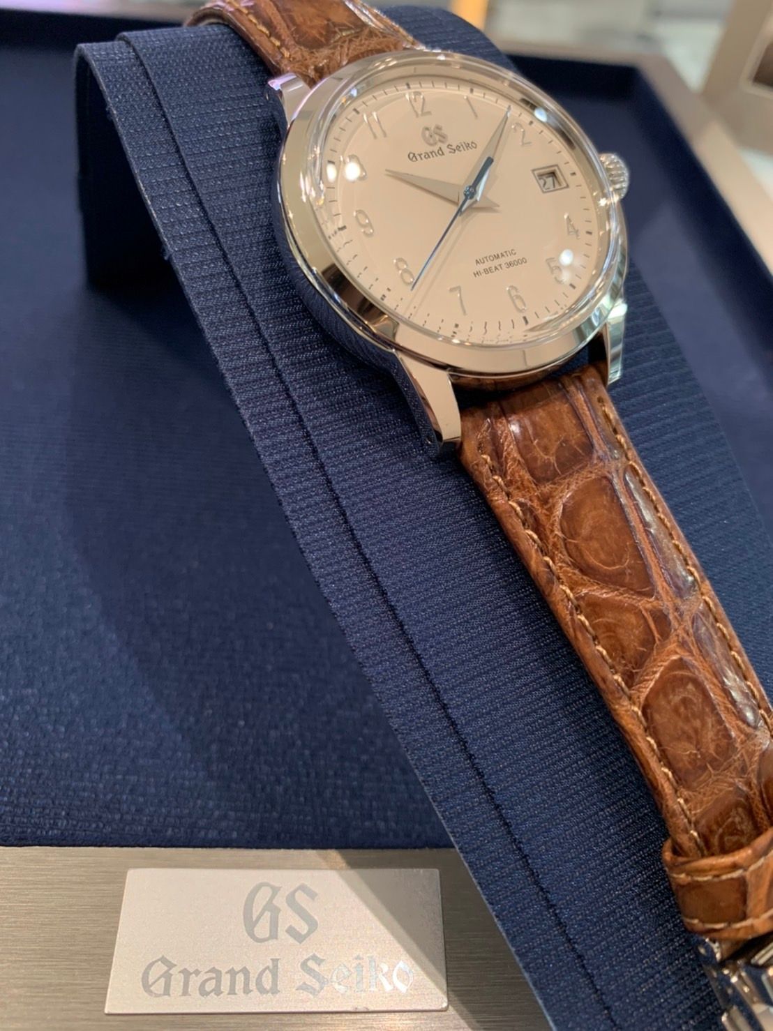 Grand Seiko SBGH213 | 岡山拠点のトミヤコーポレーション公式ショップブログ