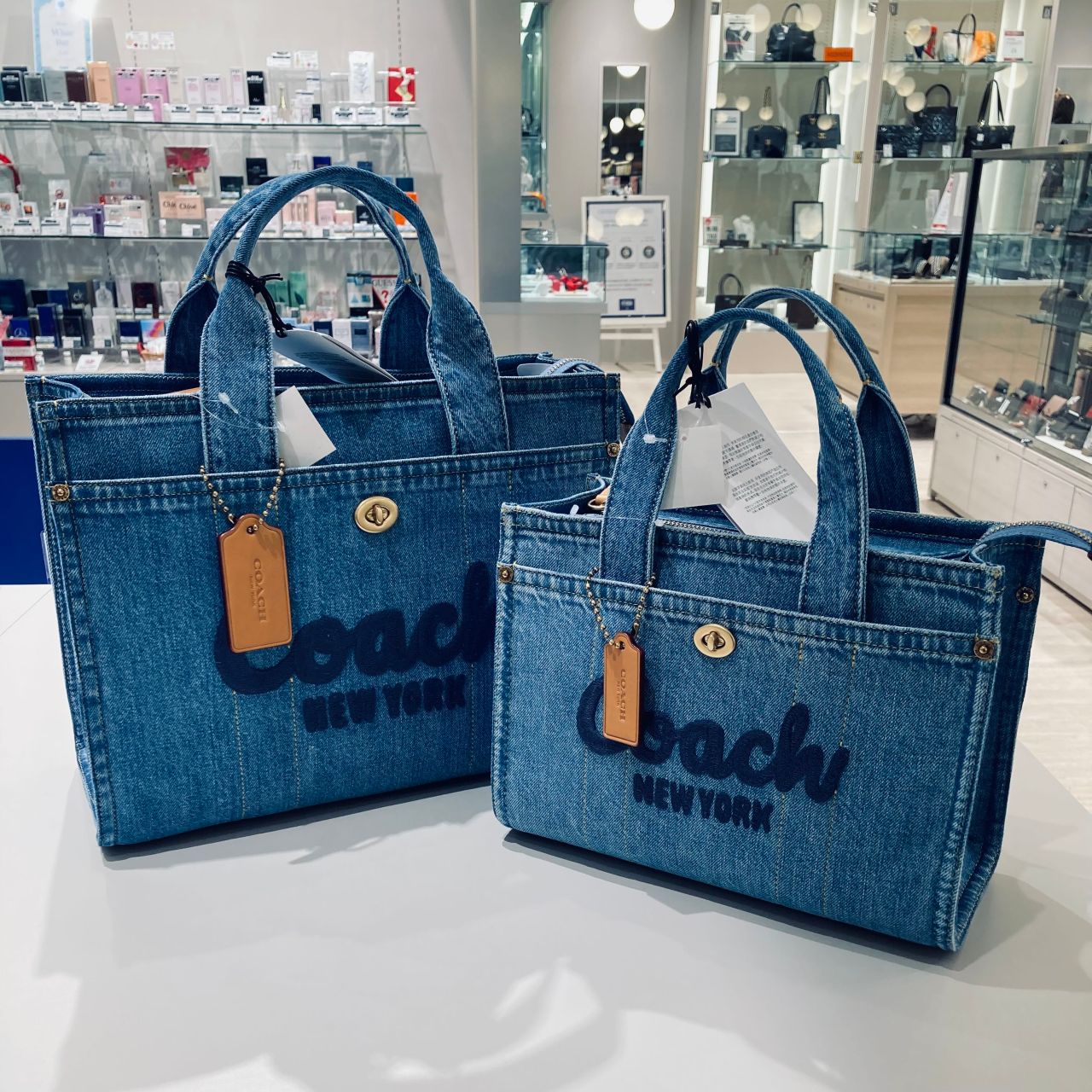 COACHの新作デニムトートが可愛すぎる♪ | マークイズ静岡店 | フィットハウス公式ショップブログ|FITHOUSEBLOG