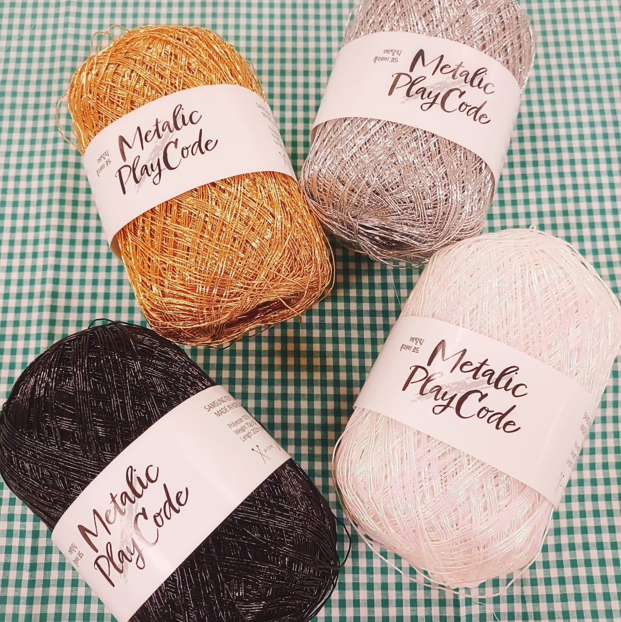【相模大野店】メタリックプレイコード☆韓国で人気のキラキラ糸です | バイヤー | 生地、手芸用品のオカダヤ(okadaya)公式ショップブログ