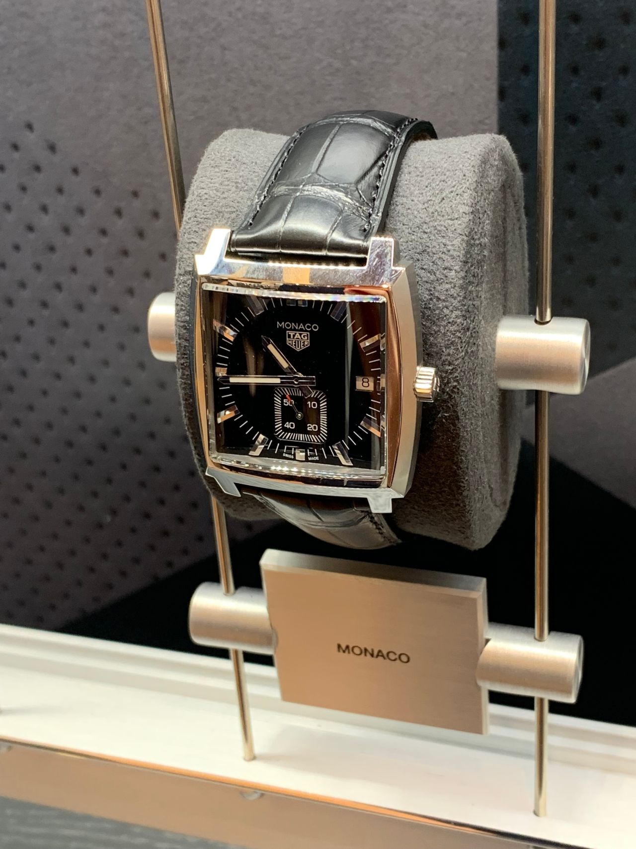 【モナコ クオーツ ブラック】入荷！ | 岡山拠点のトミヤコーポレーション公式ショップブログ